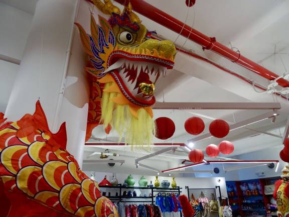 Pearl river treasures flow into chelsea